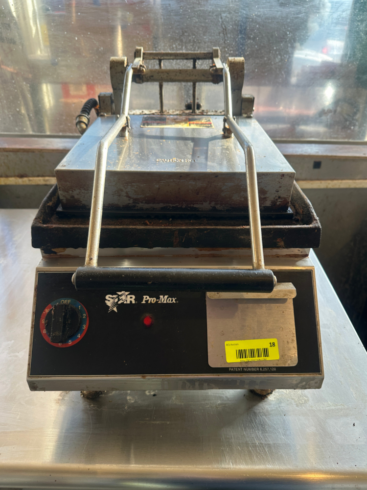STAR PRO MAX COUNTER TOP PANINI MACHINE