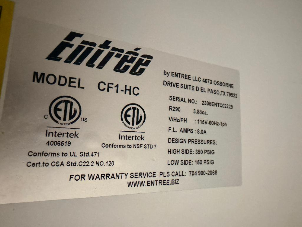 ENTRÉE SINGLE DOOR FREEZER.